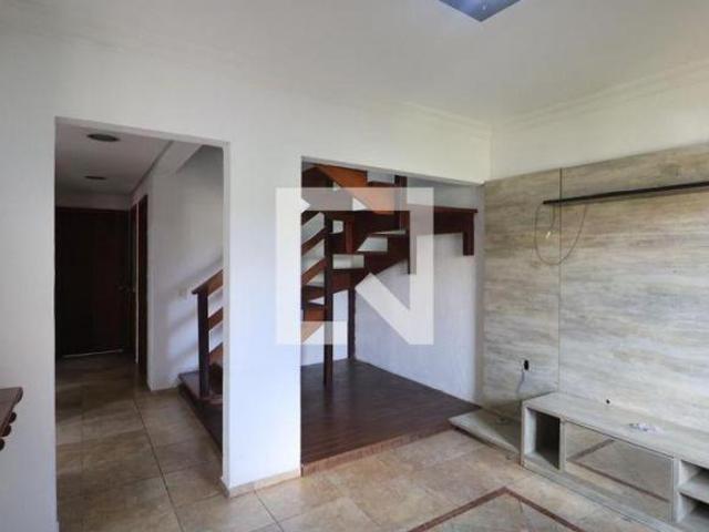 Casa à Venda Estância Velha, 5 Quartos, 280 m² Canoas