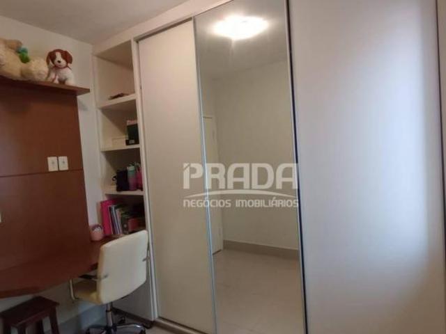 Casa à venda estilo Sobrado com 3 quartos sendo 1 suíte THE PALMS Uberlândia/MG