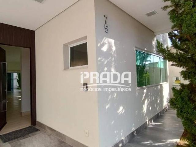 Casa à venda estilo Sobrado com 4 suítes Condomínio Gávea Paradiso Uberlândia/MG