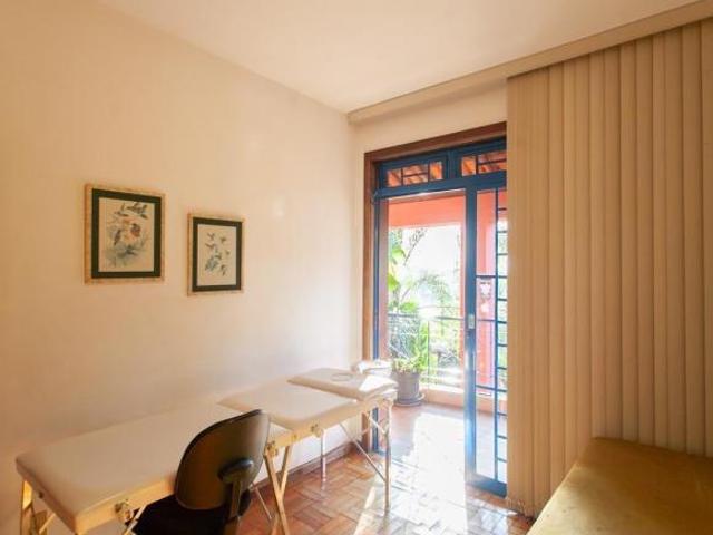 Casa à Venda Estoril, 4 Quartos, 992 m2