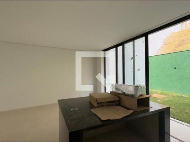 Casa à Venda Estoril, 3 Quartos, 146 m² Belo Horizonte