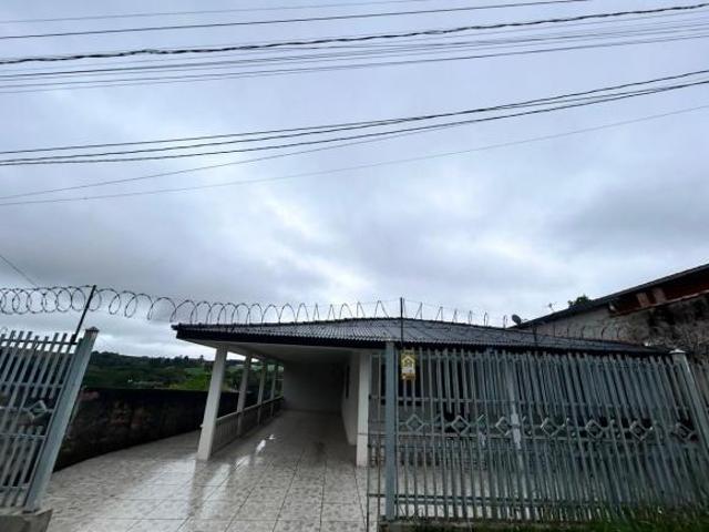 Casa à Venda – Espaço, Conforto e Potencial!