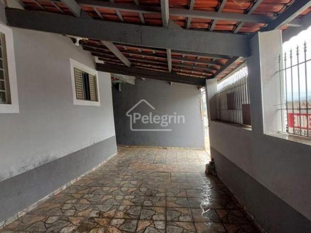 Casa à Venda Espaço e Conforto em um Terreno de 250m²