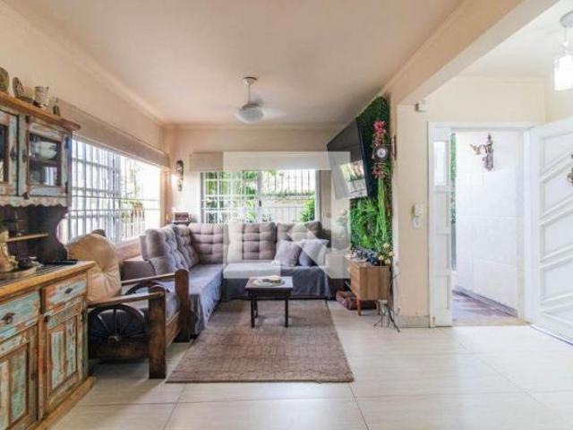 Casa à Venda Espírito Santo, 3 Quartos, 170 m² Porto Alegre