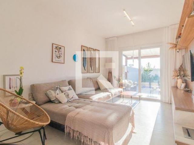 Casa à Venda Espírito Santo, 3 Quartos, 230 m² Porto Alegre