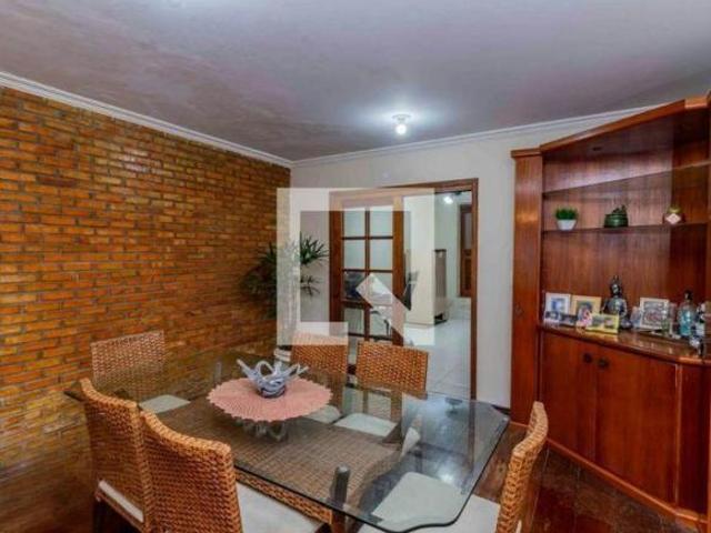 Casa à Venda Espírito Santo, 3 Quartos, 308 m² Porto Alegre