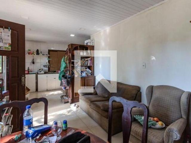 Casa à Venda Espírito Santo, 1 Quarto, 48 m² Porto Alegre