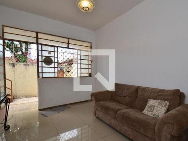 Casa à Venda Esplanada, 6 Quartos, 333 m² Belo Horizonte