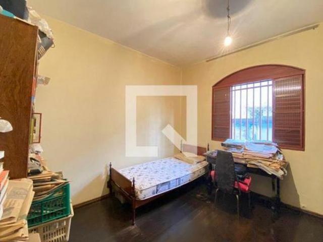 Casa à Venda Esplanada, 7 Quartos, 300 m² Belo Horizonte
