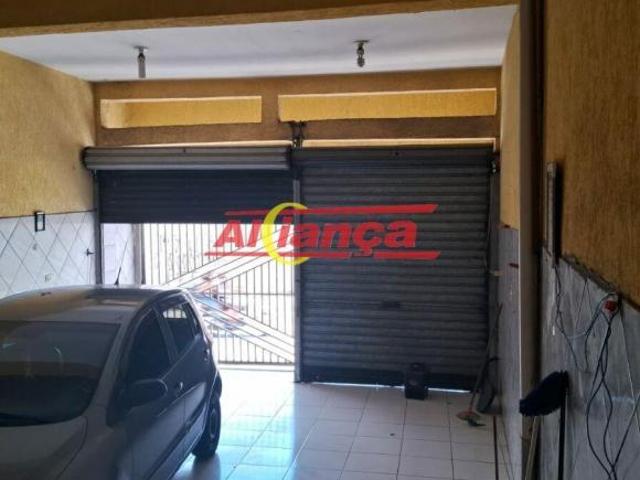 CASA A VENDA EXCELENTE LOCALIZAÇÃO