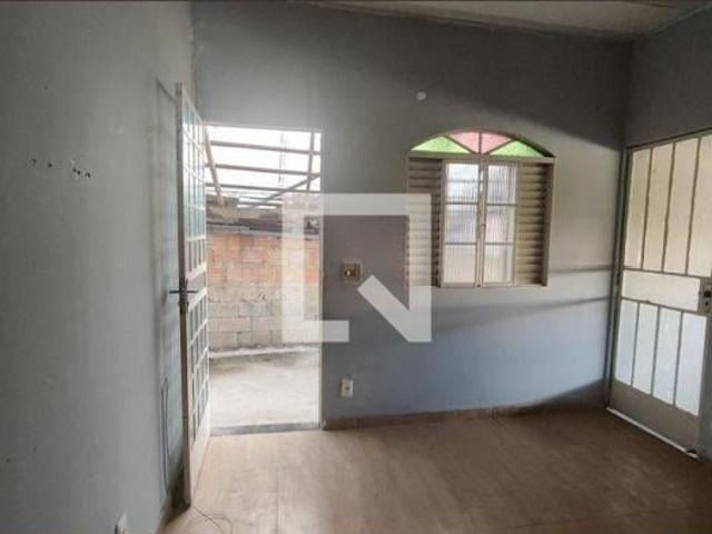 Casa à Venda Fonte Grande, 2 Quartos, 400 m² Contagem