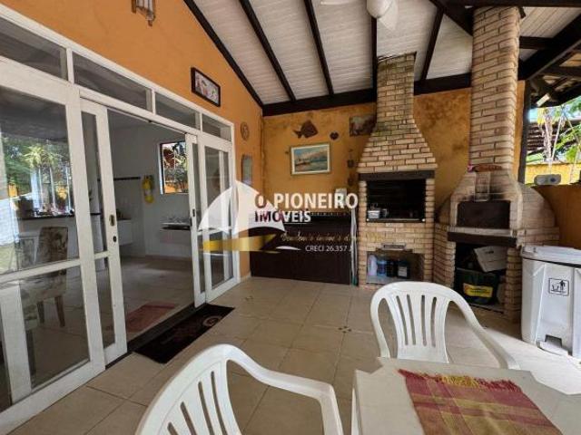 Casa à venda fora de condomínio na Praia de Barra do Una