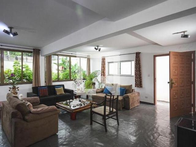 Casa à Venda Fazenda Morumbi, 3 Quartos, 600 m2