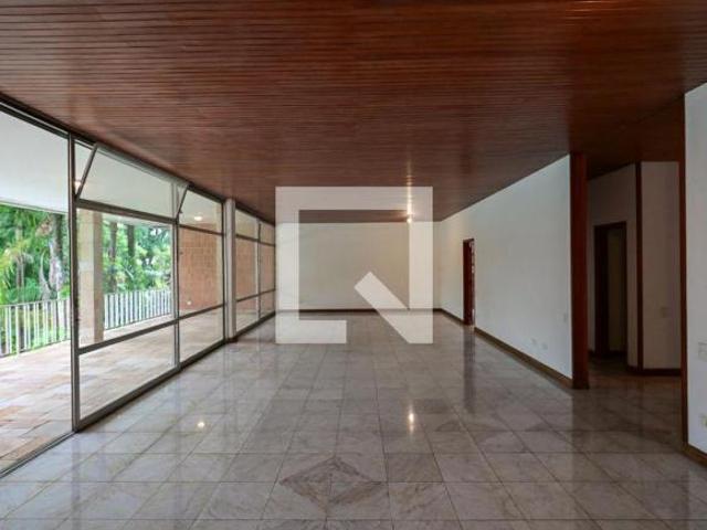 Casa à Venda Fazenda Morumbi, 4 Quartos, 850 m2