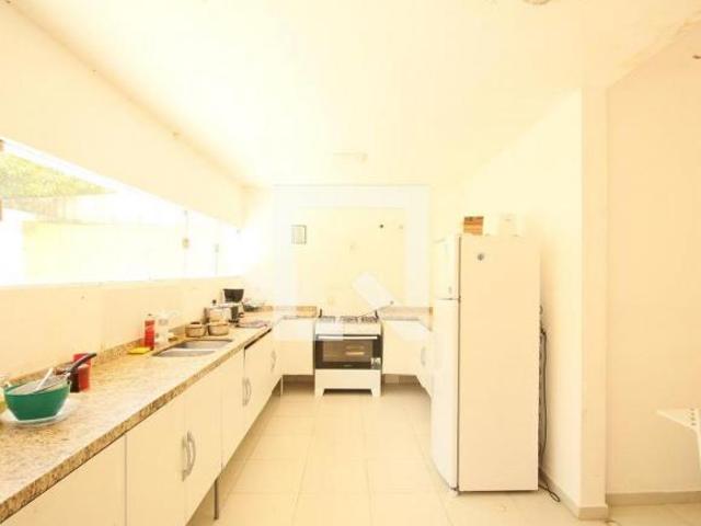 Casa à Venda Fazenda Morumbi, 6 Quartos, 300 m2