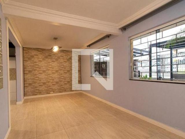 Casa à Venda Fazendinha, 4 Quartos, 212 m² Curitiba