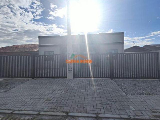 Casa á Venda Faixa Mar com Suíte e Piscina Pontal do Paraná