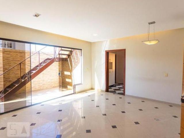 Casa à Venda Fernão Dias, 4 Quartos, 340 m² Belo Horizonte