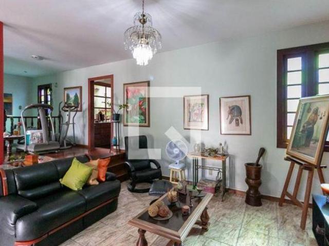 Casa à Venda Fernão Dias, 4 Quartos, 360 m² Belo Horizonte