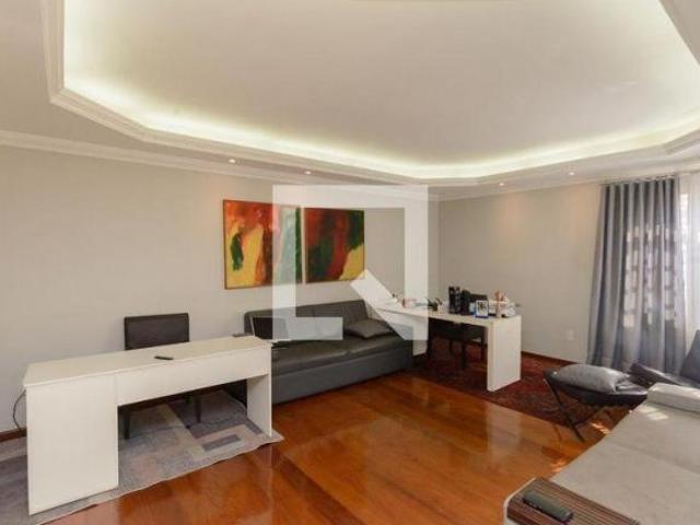 Casa à Venda Flamengo, 4 Quartos, 587 m² Contagem