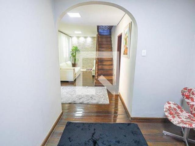Casa à Venda Floramar, 3 Quartos, 360 m² Belo Horizonte