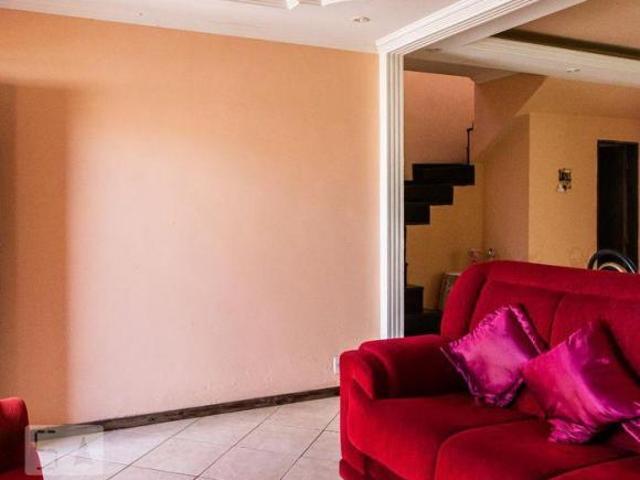 Casa à Venda Floramar, 4 Quartos, 240 m² Belo Horizonte