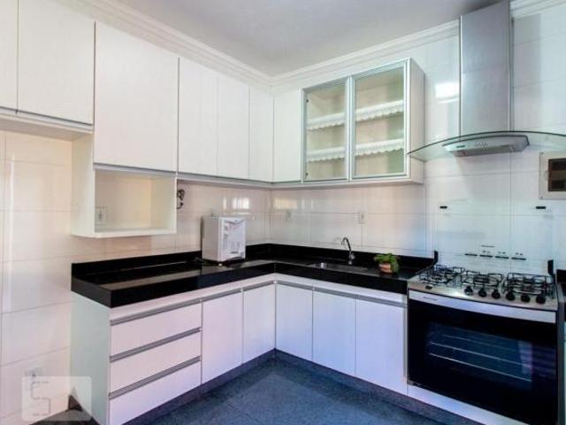 Casa à Venda Floramar, 4 Quartos, 360 m² Belo Horizonte