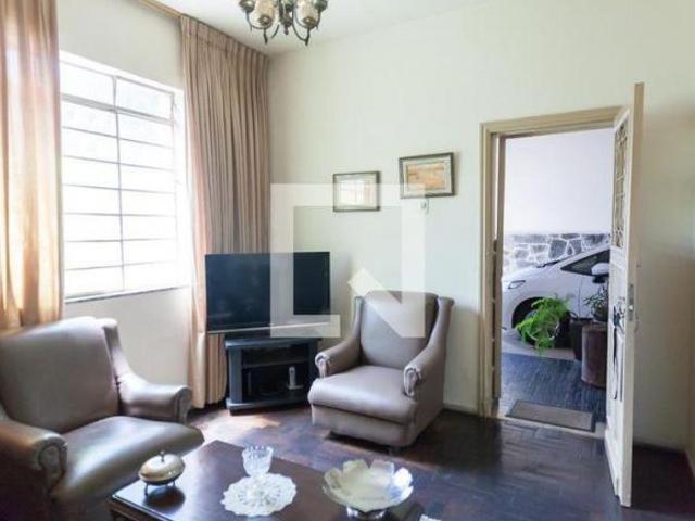 Casa à Venda Floresta, 3 Quartos, 147 m² Belo Horizonte