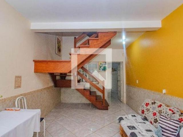 Casa à Venda Floresta, 3 Quartos, 170 m² Porto Alegre
