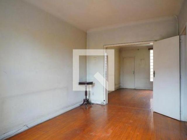 Casa à Venda Floresta, 3 Quartos, 300 m² Porto Alegre