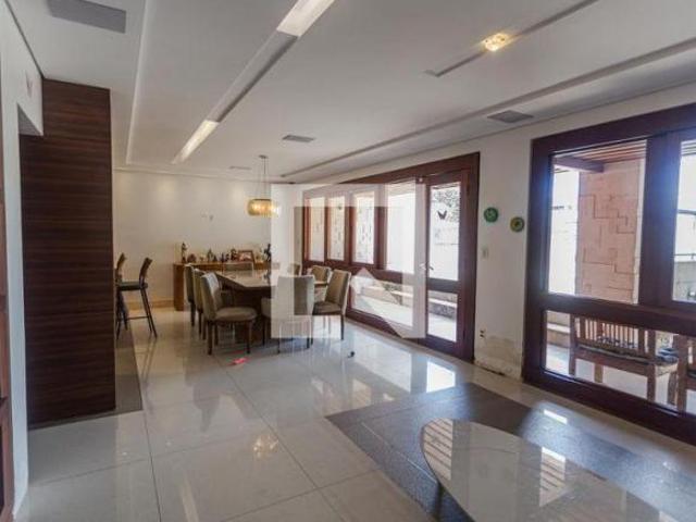 Casa à Venda Floresta, 3 Quartos, 315 m² Belo Horizonte