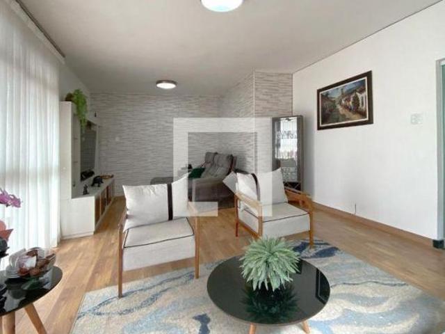Casa à Venda Floresta, 4 Quartos, 308 m² Belo Horizonte
