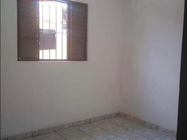 Casa á venda Frente e Fundo Localizado no Bairro Arco Iris Jaguariúna SP com área de 177m²