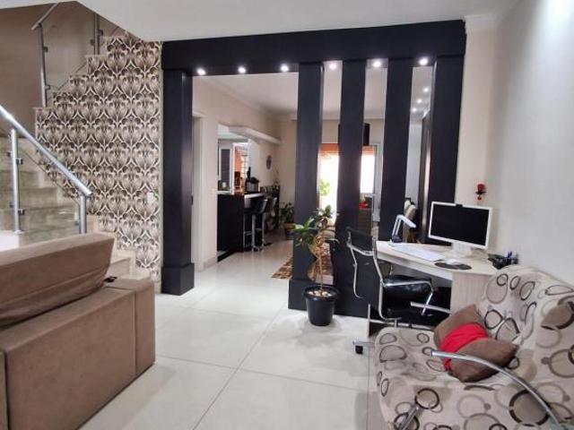Casa a venda KM 23 Granja Viana