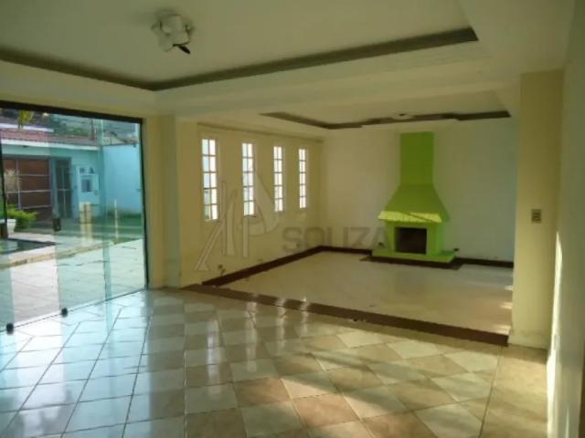 Casa a Venda, Horto Florestal, 350m², 4 suítes com sacada, piscina, quintal, 4 vagas