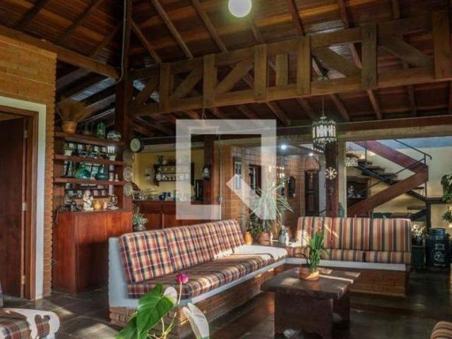 Casa à Venda Horto Florestal, 3 Quartos, 4424 m² Jundiaí
