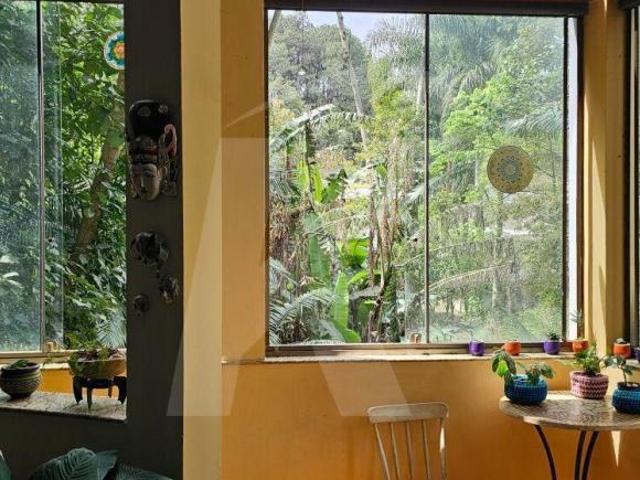 Casa à venda Horto Florestal, 739 m², 2 suítes, 5 salas, 4 banheiros, piscina