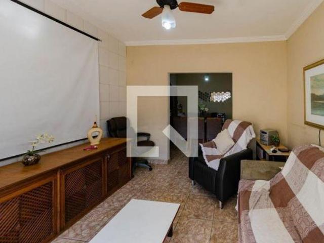 Casa à Venda Havaí, 3 Quartos, 180 m² Belo Horizonte