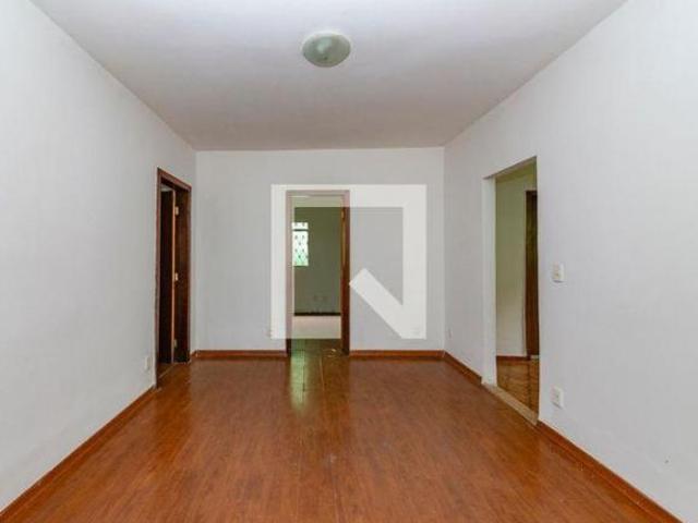 Casa à Venda Havaí, 3 Quartos, 360 m2