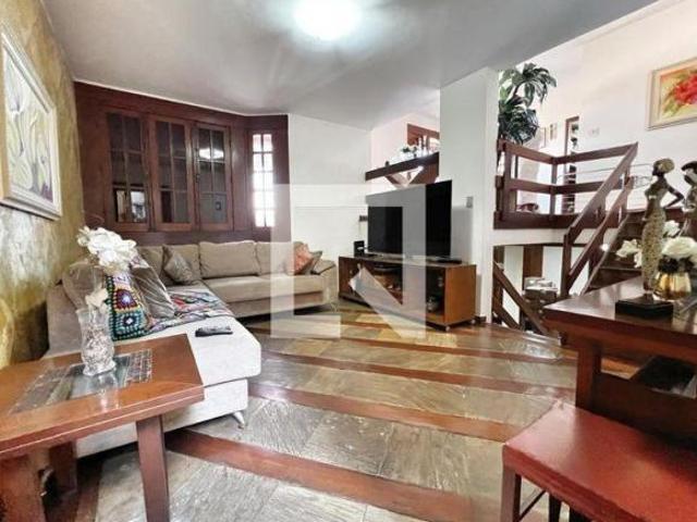 Casa à Venda Havaí, 4 Quartos, 333 m² Belo Horizonte