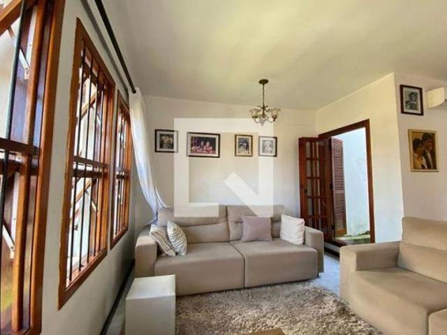 Casa à Venda Hamburgo Velho, 3 Quartos, 240 m² Novo Hamburgo