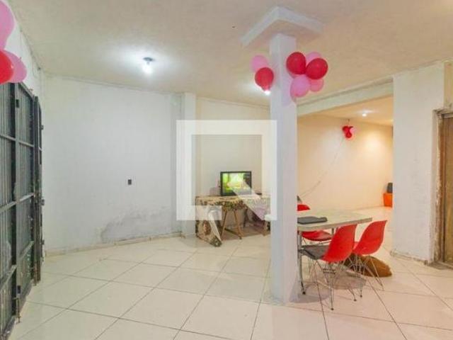 Casa à Venda Harmonia, 2 Quartos, 260 m² Canoas
