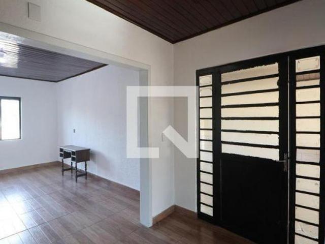 Casa à Venda Harmonia, 2 Quartos, 50 m² Canoas