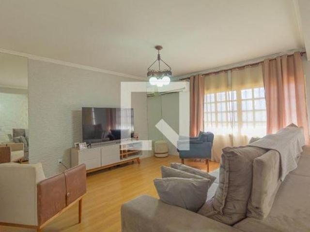 Casa à Venda Harmonia, 4 Quartos, 248 m² Canoas