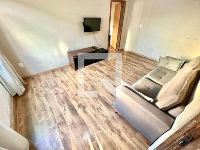 Casa à Venda Heliópolis, 4 Quartos, 180 m² Belo Horizonte