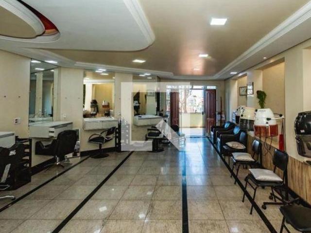 Casa à Venda Heliópolis, 6 Quartos, 325 m² Belo Horizonte