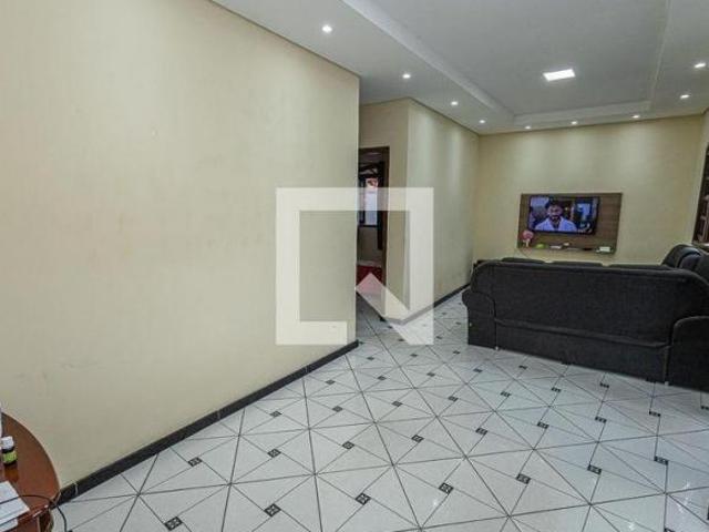 Casa à Venda Heliópolis, 3 Quartos, 230 m² Belo Horizonte