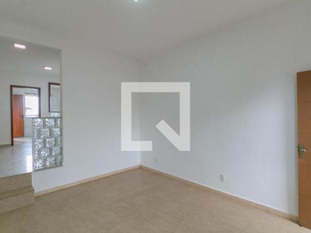 Casa à Venda Heliópolis, 3 Quartos, 418 m² Belo Horizonte