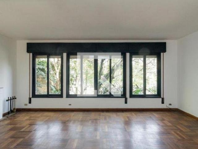 Casa à Venda Higienópolis, 3 Quartos, 400 m2