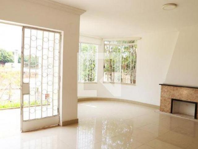 Casa à Venda Higienópolis, 4 Quartos, 420 m2